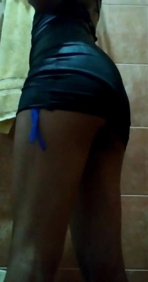 Teen Girl Has Some Great Farting Skills