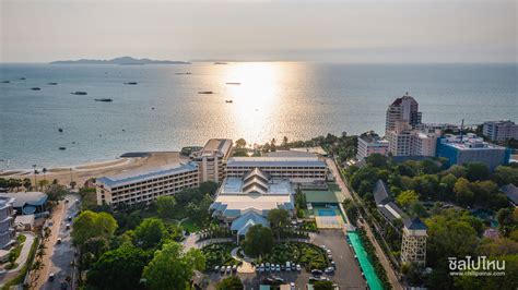 หยุดเวลาความสุขที่ Dusit Thani โรงแรมสุดหรูหนึ่งเดียวบนหาดพัทยาเหนือ