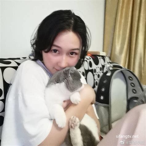 0525 应求而发 【空姐制服极致诱惑】第一弹 超性感丝袜包臀裙高跟扯衣撕袜 口交蹂躏 淫欲肉体疯狂爆操参差行 因参而生，为行而活