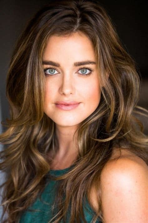 Ashley Newbrough Wiki Biography Age Gallery Spouse And More