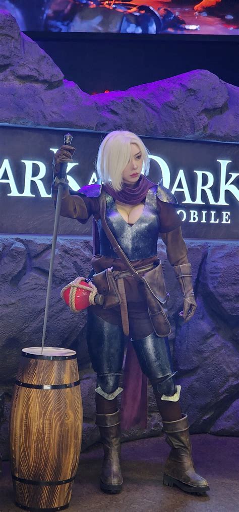 지스타 닥닥부스 코스프레 치지직 에펨코리아