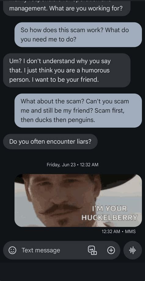Daisy The Penguin R Scambait