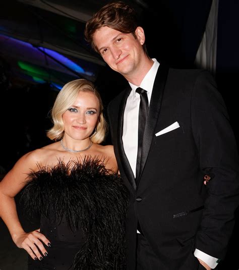 Emily Osments Toi Et Moi Engagement Ring Ps Fashion