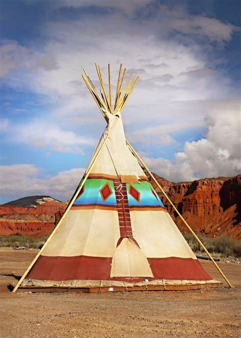 Tente Indienne Photo éditorial Image Du Indien Tipis 83880626