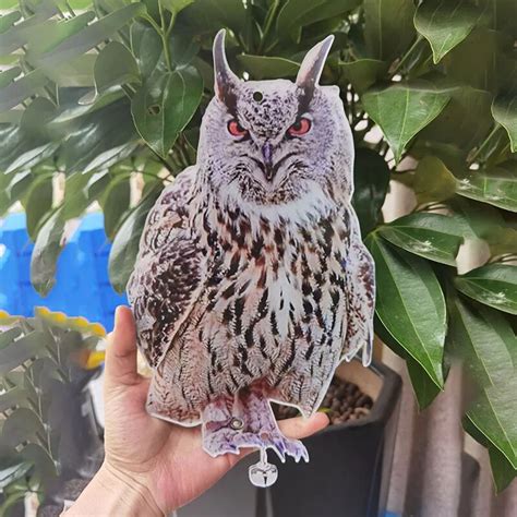 Badu Bg Нов акрилен фалшив репелент за птици от бухал отразява силна светлина Висяща декорация