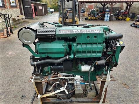 Gebraucht 2000 Volvo Volvo Penta Tamd74a 247hp Bobtail Marine Diesel