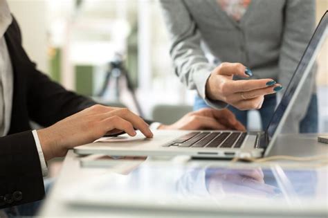 An Excel Conditional Format That Expands With Grouped Data