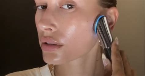 소리 없이 빛나는 화장품株