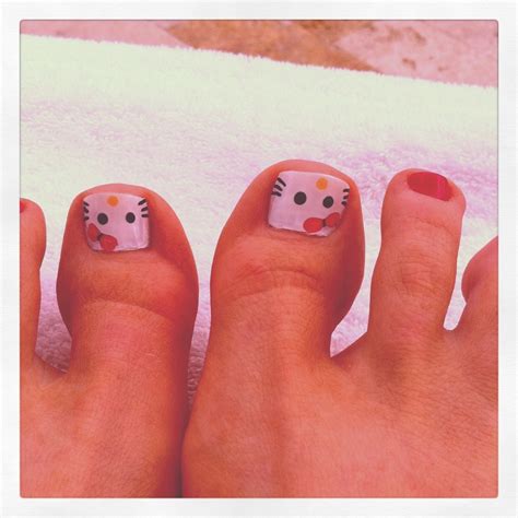 Hello Kitty Toes Rmakeupaddiction
