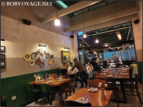 שיינע Sheine בצנטרום של הפיילה נסגרה בוב ממשיך במסע האתר של בוב68