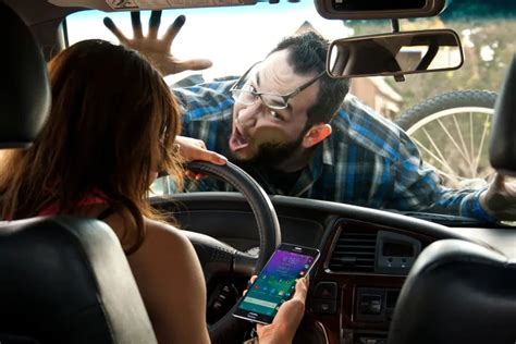Texting And Driving In The Natural State 5 Things You Should Know