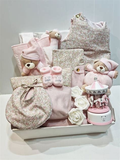 Corbeille Naissance Cestas De Regalo Para Bebés Cosas Para Bebe Regalos Para Bebé