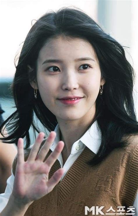Pin By Meng Vang On Iu Android Codes Kim Jennie Coding
