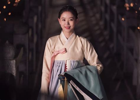 강한나 한복 입고 뽐낸 역대급 단아美 인스타