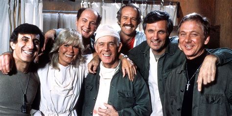 Life Of Mash Cast 50 Years Later Theres A Doting Grandpa Of 8