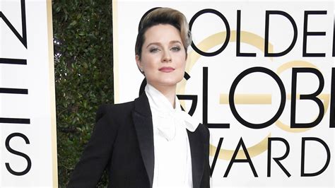 Golden Globes 2017 Evan Rachel Wood Pays Homage To David Bowie Allure