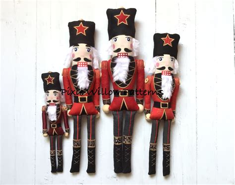 Ith Nutcracker Soldier Doll Traditional Christmas Nutcracker Etsy