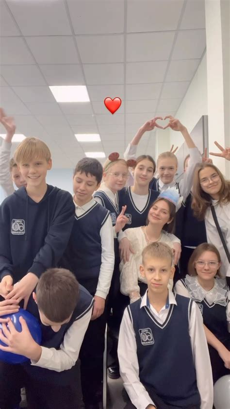 Ира Владимировна 🤝 твой любимый учитель Я пишу письма родителям пока вы пишете Деду Морозу