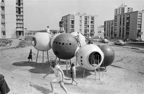Biarritz le festival Cinespaces décrypte la place des jeunes dans la ville