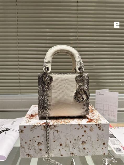Cdbag กระเป๋า Diana ผู้หญิงใหม่ล่าสุดกระเป๋ากระเป๋าถือกระเป๋าสะพาย