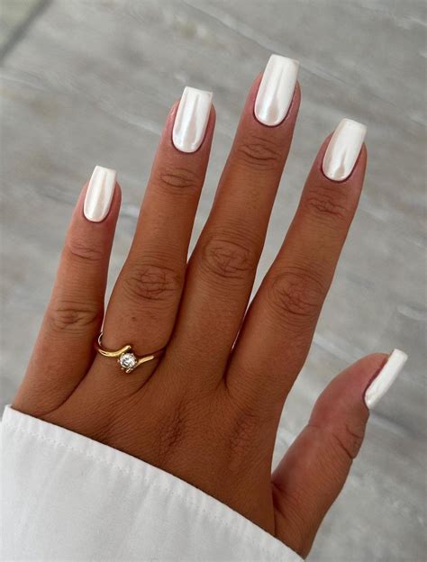 25 Elegant White Nail Designs Perfect For All Seasons Stylish Nails
