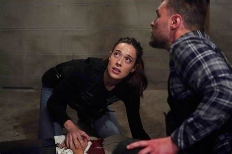 Chicago Pd Review Kim Burgess Tracks Down A Serial Killer 1008