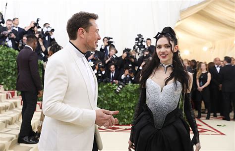 Grimes Reveals Elon Musk Took A Photo Of Her C Section Hollywood Life