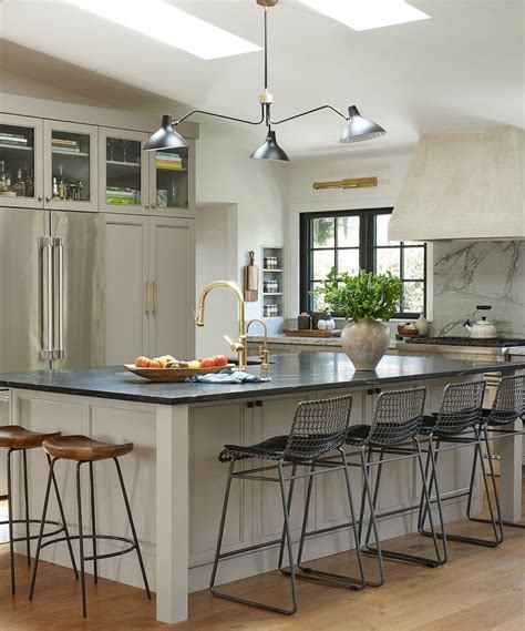 Kitchen Island Layout Ideas 7 Arrangements From The Experts Homes