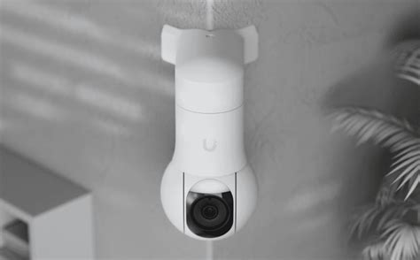 Ubiquiti Uacc G5 Ptz Cm G5 Ptz Corner Mount 254720548999
