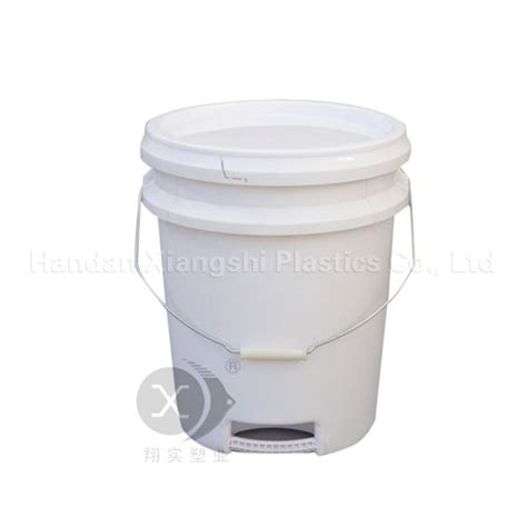 Buyandwholesale Small Plastic Buckets China Small Plastic Buckets Manufacturers Suppliers