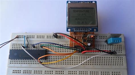 PIC F K With Nokia LCD And DHT Sensor MikroC Projects