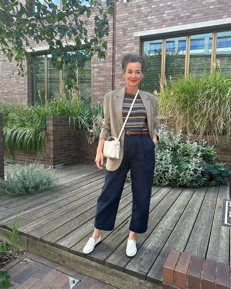 Grey Bob Hairstyles That Will Have You Running To The Salon Who What Wear