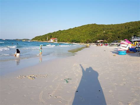รีวิว หาดตาแหวน เกาะล้าน หาดสวย น้ำใส สะอาดดี เล่นน้ำสบายคลื่นไม่แรง