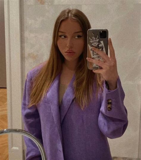 Madlena Cepter O Usvajanju ćerke