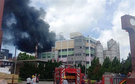桃園楊梅中興紡織廠大火！疑仍有2人受困 爆料公社