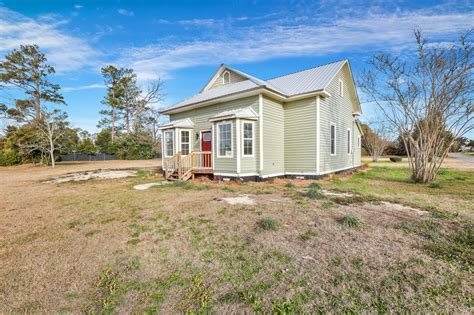 416 W Railroad St Odum Ga 31555 Elevated Coastal Productions