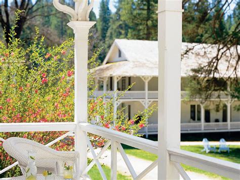 Wawona Ca Discover Wawona Yosemites Historic Town