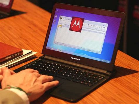 Motorola Turns Android Smartphone Into Laptop Techpartnernews