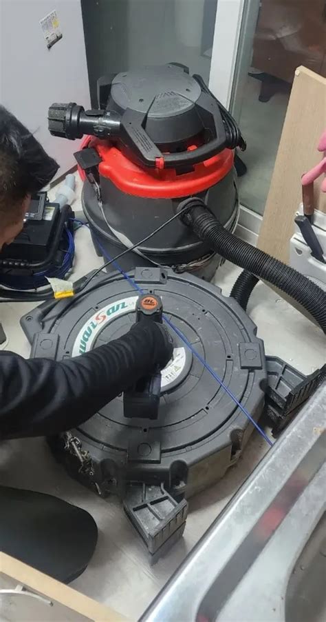 일단 다른업체가와서 못뚫고 출장비만 받아갔었는데 여기사장님은 비용도 전화상으로 말씀하신 금액 그대로 작업해주셨고 시원하게 뚫어주셨습니다 상당히 친절하시고 유쾌하십니다