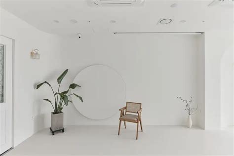 화이트and우드톤 모던하고 미니멀한 27평 렌탈 스튜디오 인테리어