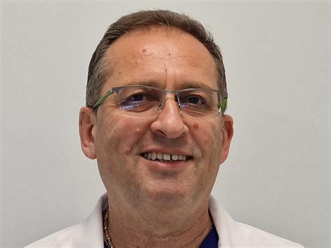 Доц д р Николай Миринчев Минимално инвазивната хирургия е бъдещето на урологията Комплексен