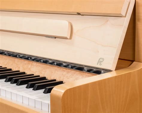 The Difference Between Playing A Grand Piano And An Upright Piano