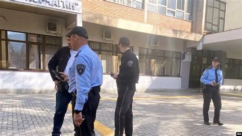 Телевизија 24 МВР Пријавите за бомби во девет училишта се лажни