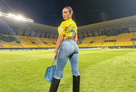 Georgina Rodriguez Foto Sexy Prima Della Partita Di Ronaldo Radio 105