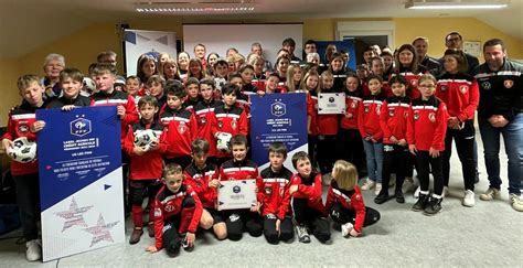 Les Fins Football Une Belle Collection De Labels Pour Lus Les Fins