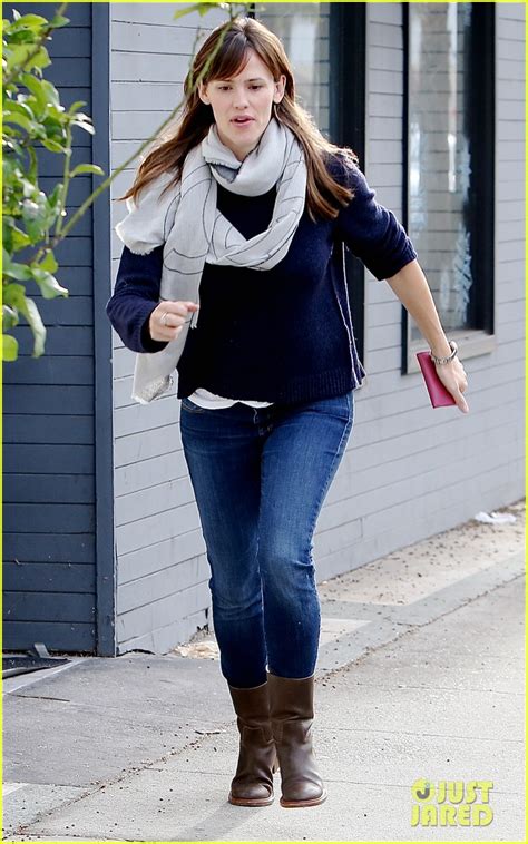 Photo Jennifer Garner Out And About Sweater Photo Just Jared Entertainment News