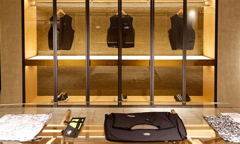 Exit 杭州嘉里中心店铺开业，城市游弋计划「骑」聚杭州 Nowre现客