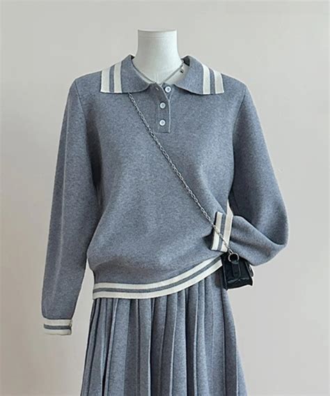 포앤바이앤 카라넥 니트 스커트 상하세트 배색라인 폴로카라 반단추 긴팔 여유핏 니트탑 And 허리밴딩 하이웨스트 플리츠 A라인 미니스커트 짧은치마 세트 셋업 대학생룩 프레피룩