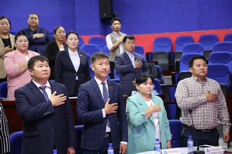 Даланзадгад сумын иргэдийн Төлөөлөгчдийн Хурлын ээлжит 8 р хуралдаан амжилттай болж өндөрлөлөө