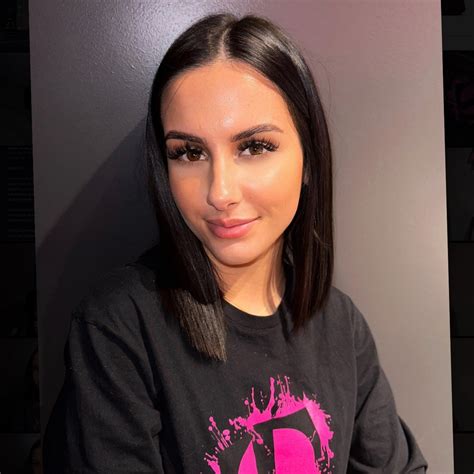 Nicol Matea Simic Verkaufsberater Deutsche Telekom Ag Xing